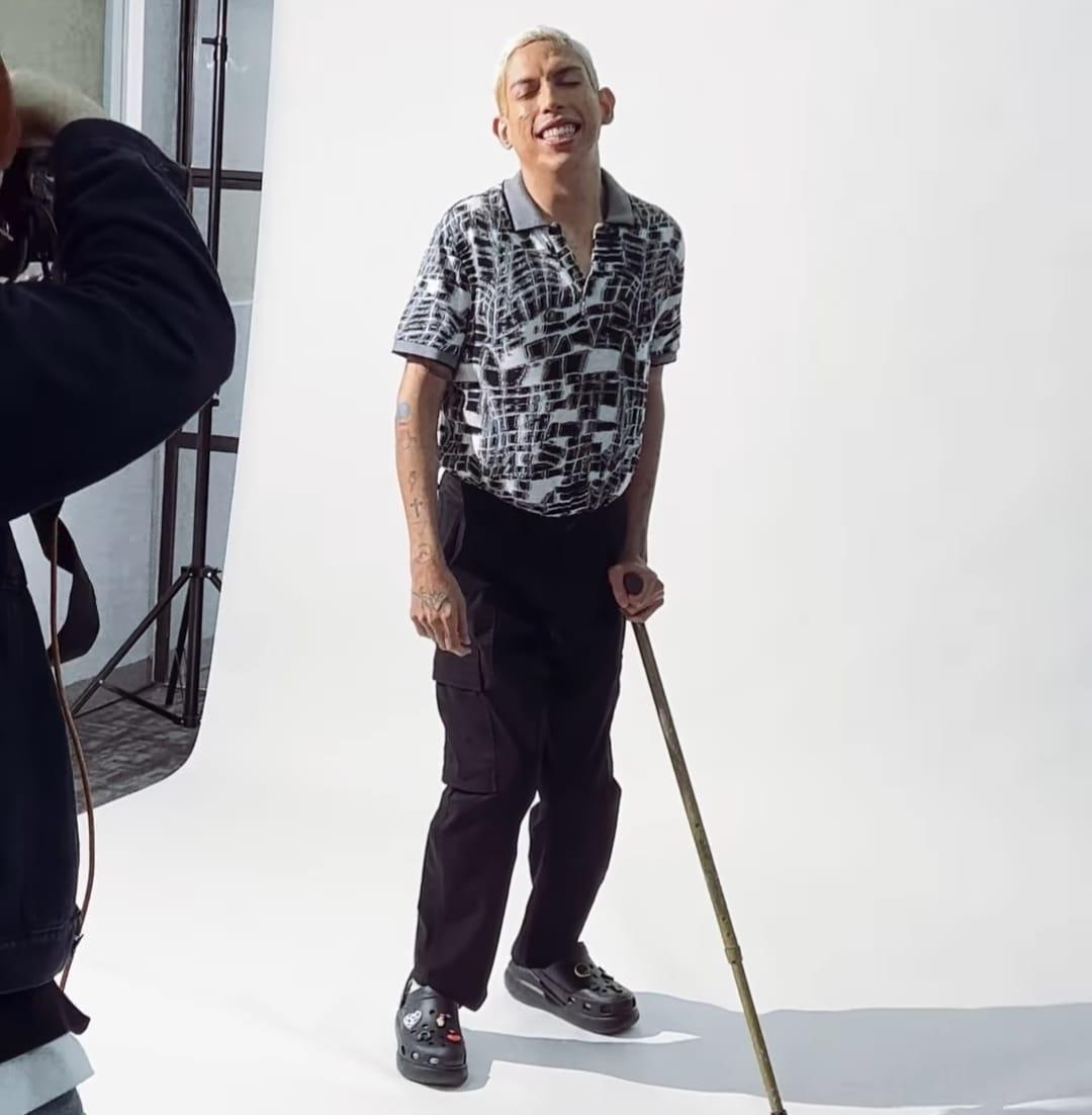 Conheça Ivan Baron, influencer com deficiência que entregou faixa a ...